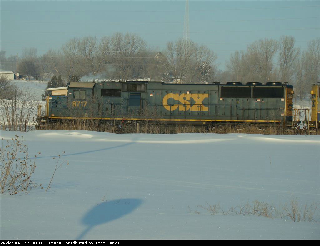 CSX 8717